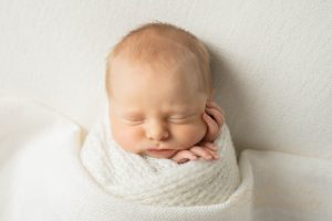 Newborn Wrapped Mini | Ada & Eve Photography